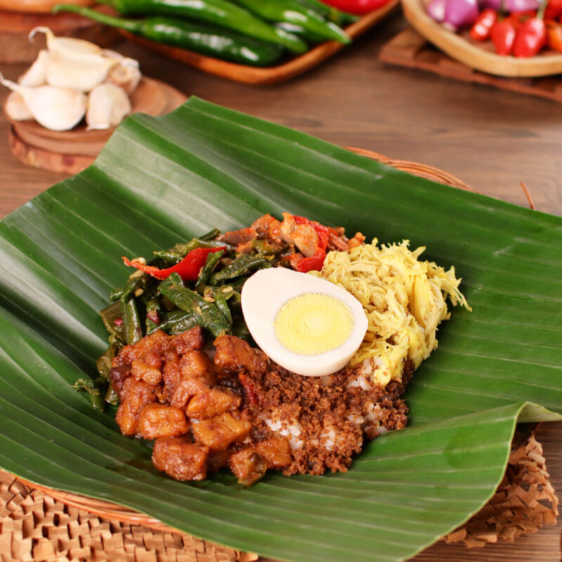 15 Ide Menu Liwetan Lauk Khas Nusantara untuk Berbagai Acara