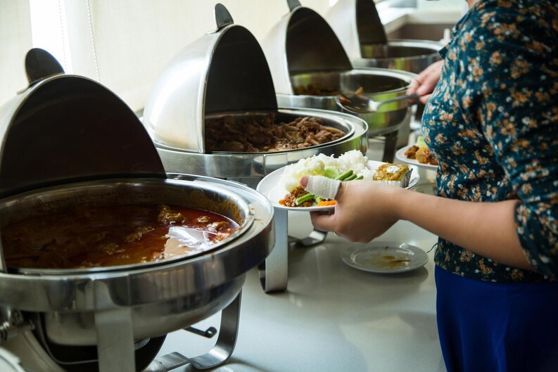 10+ Aneka Menu Pendamping Makanan Prasmanan Enak dan Lezat!